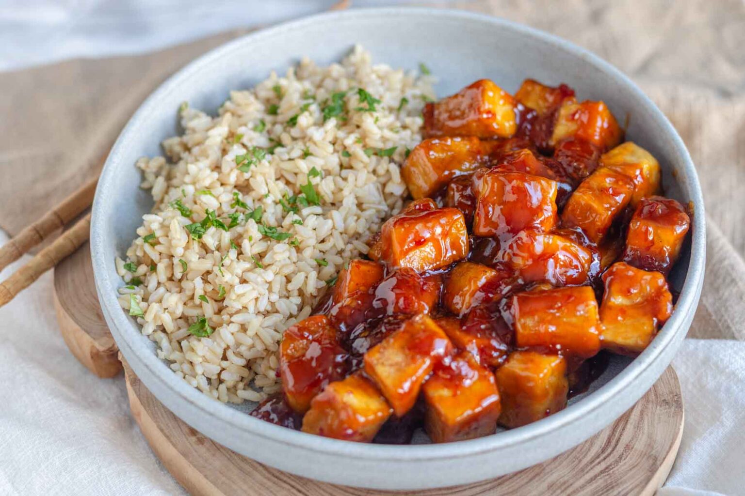 Quick Sweet Chili Tofu Recipe - The Veggie YaYa